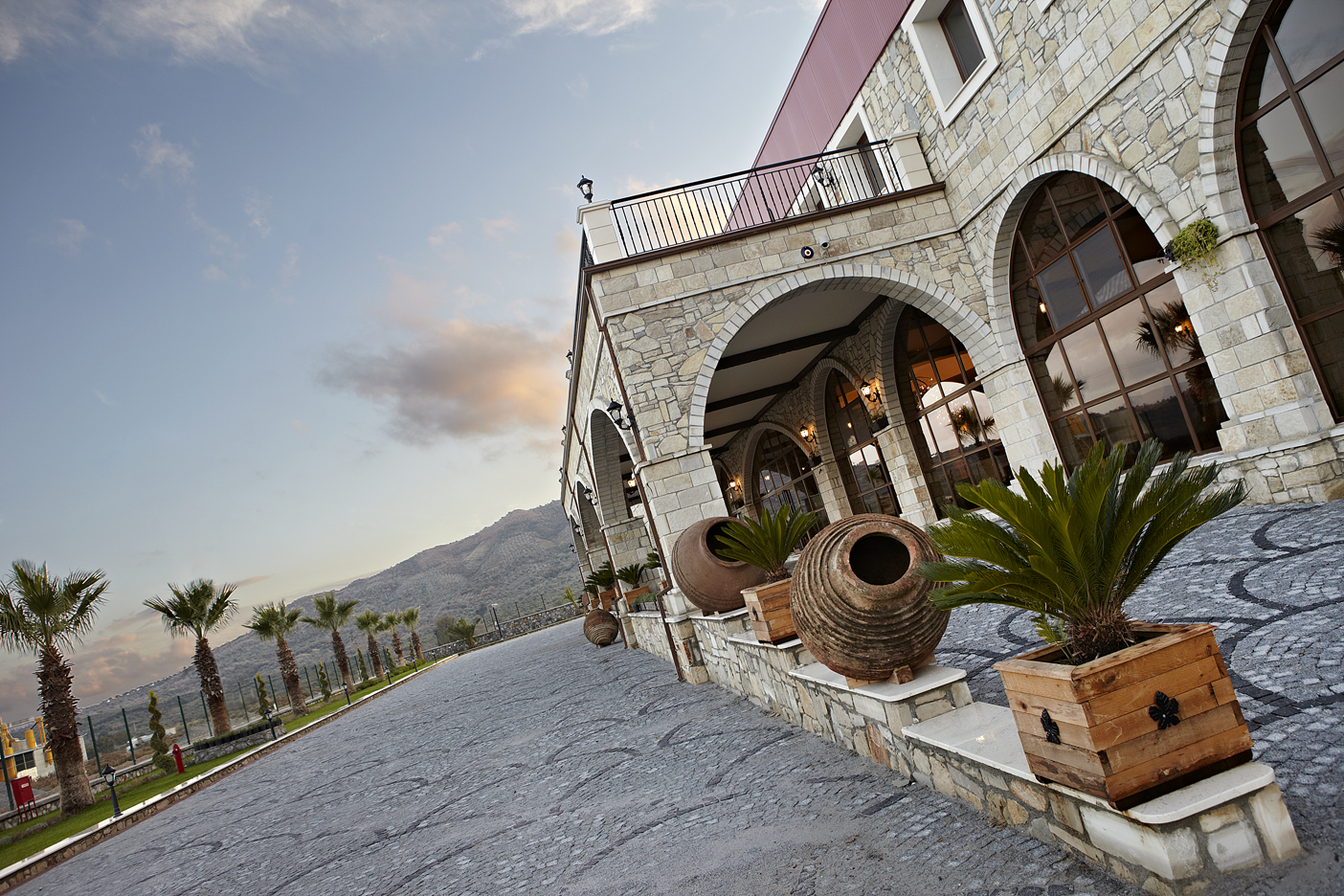 Şaraphanelerimiz güzelleşiyor