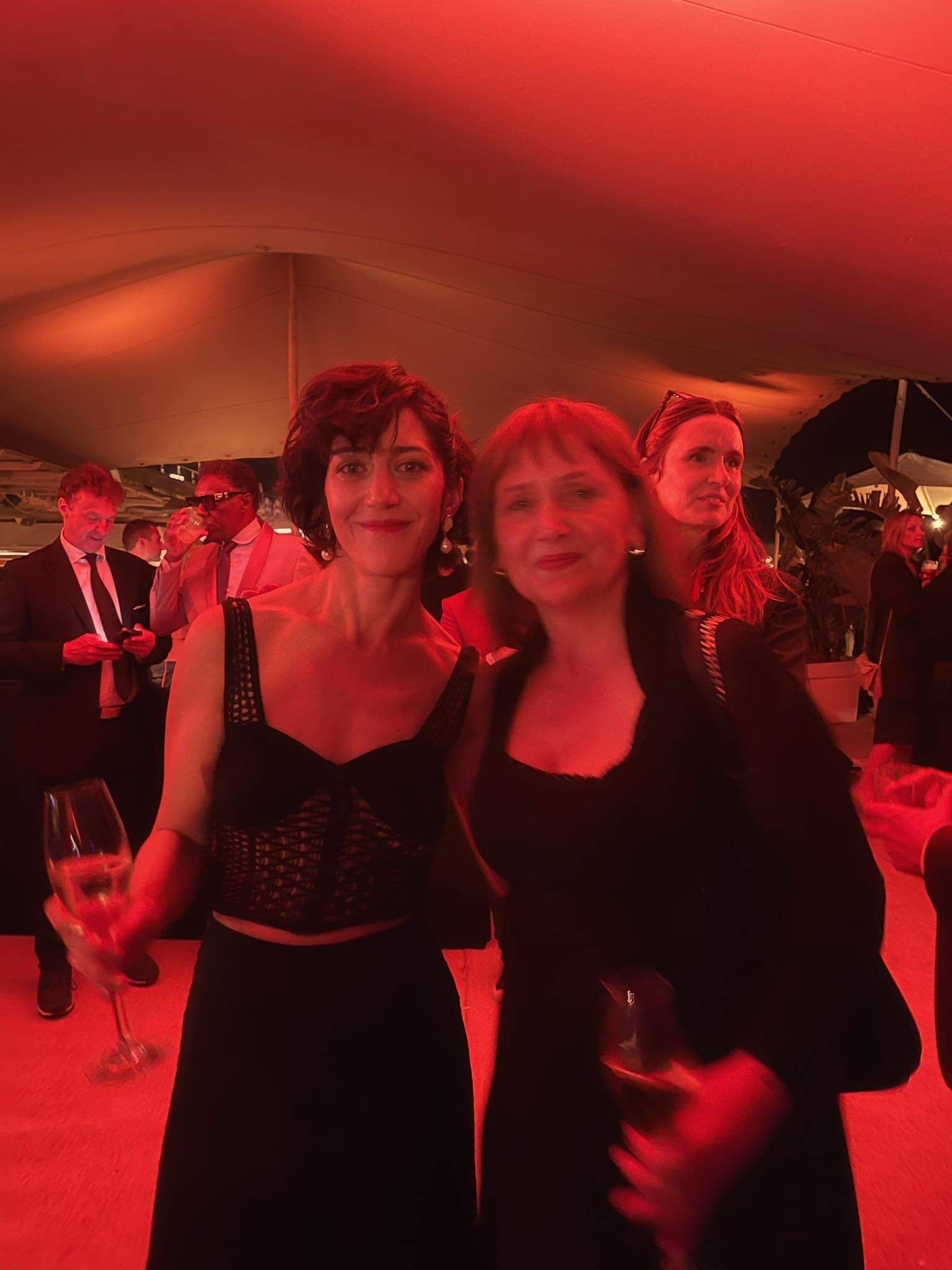 Taksim, Cannes, Çengelköy, Cihangir, Tina ve daha fazlası