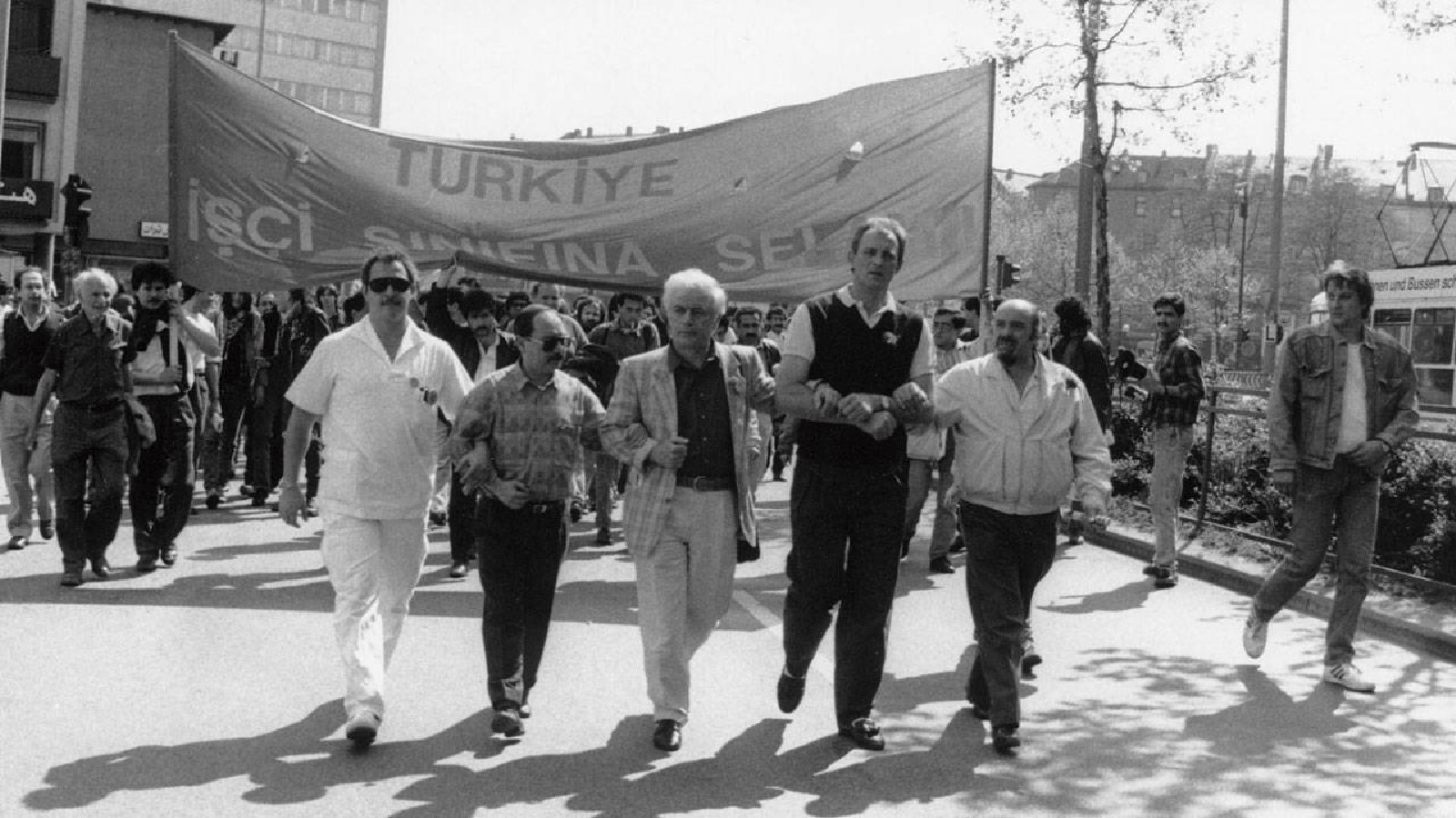 Sendikal hareketin öncülerinden Yılmaz Karahasan, hayatını kaybetti