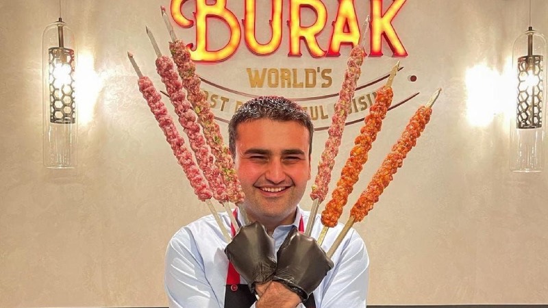 CZN Burak ve babasının yargılandığı davada karar