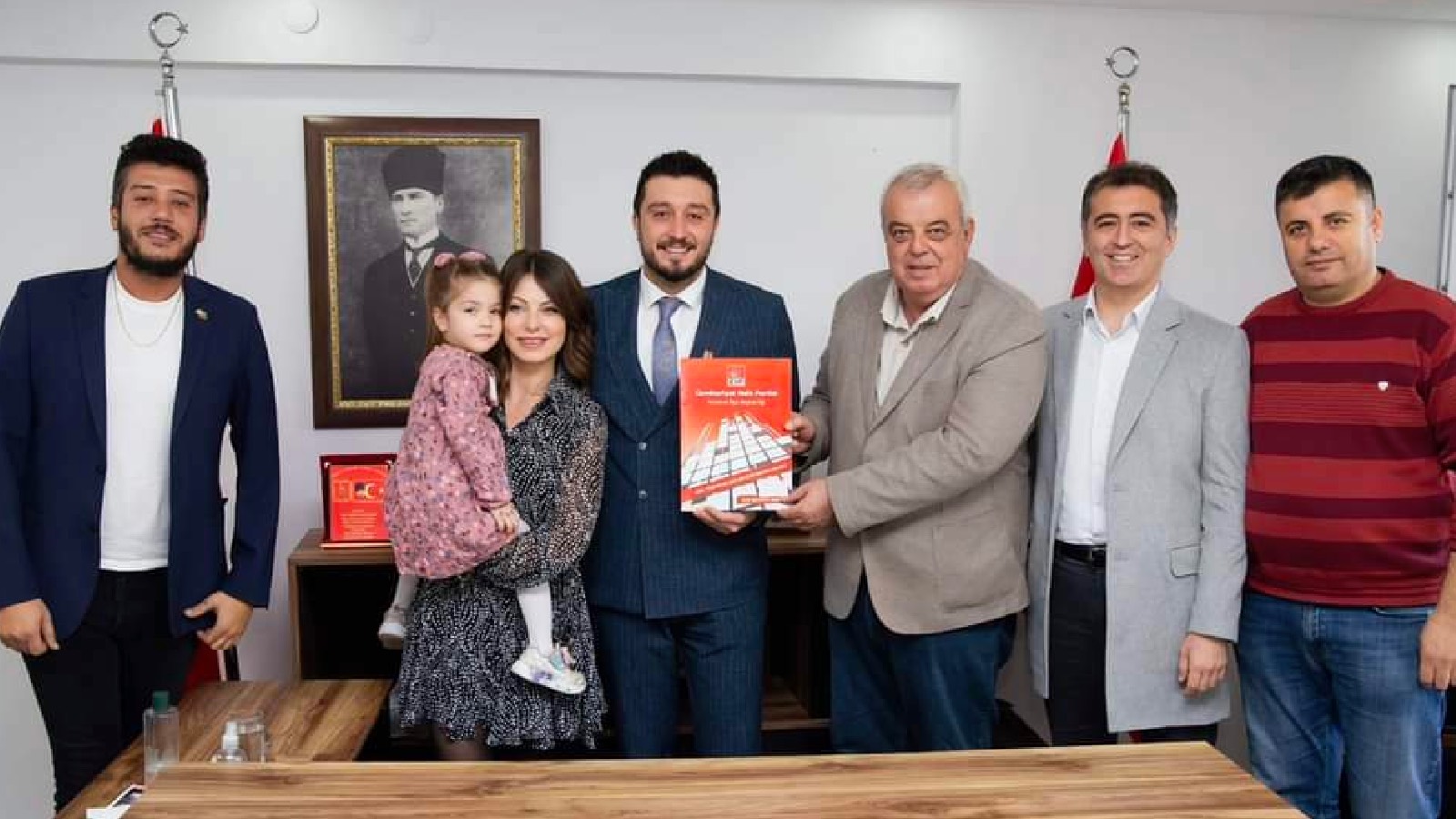 Karşıyaka Belediye Başkan Yardımcısı Güney Temiz, Bornova Belediye ...