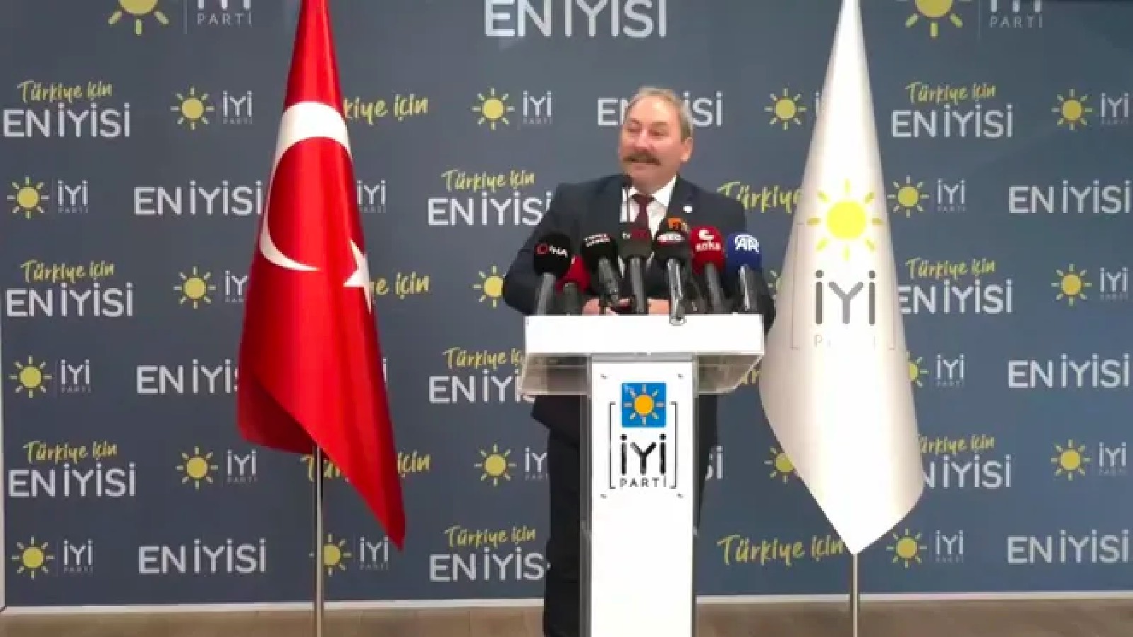 İYİ Parti adayı Akalın'dan kurultay kararı için 'kayyım' benzetmesi ...