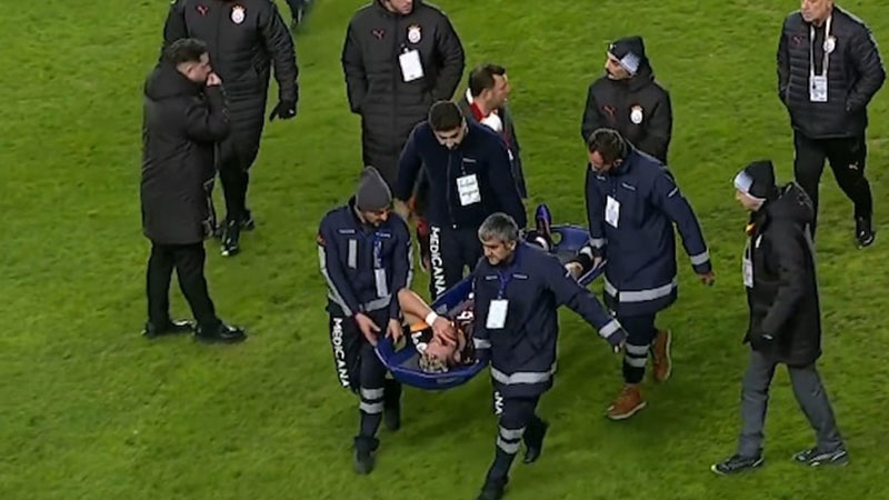 Turgut Doman'dan tartışmalı kırmızı kart kararı: VAR'da izledi ... Turgut Doman'dan tartışmalı kırmızı kart kararı: VAR'da izledi ...