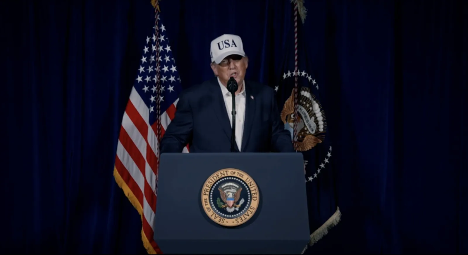 ABD Başkanı Donald Trump, İran’a saldırıları böyle izlemiş! - Foto Galerisi