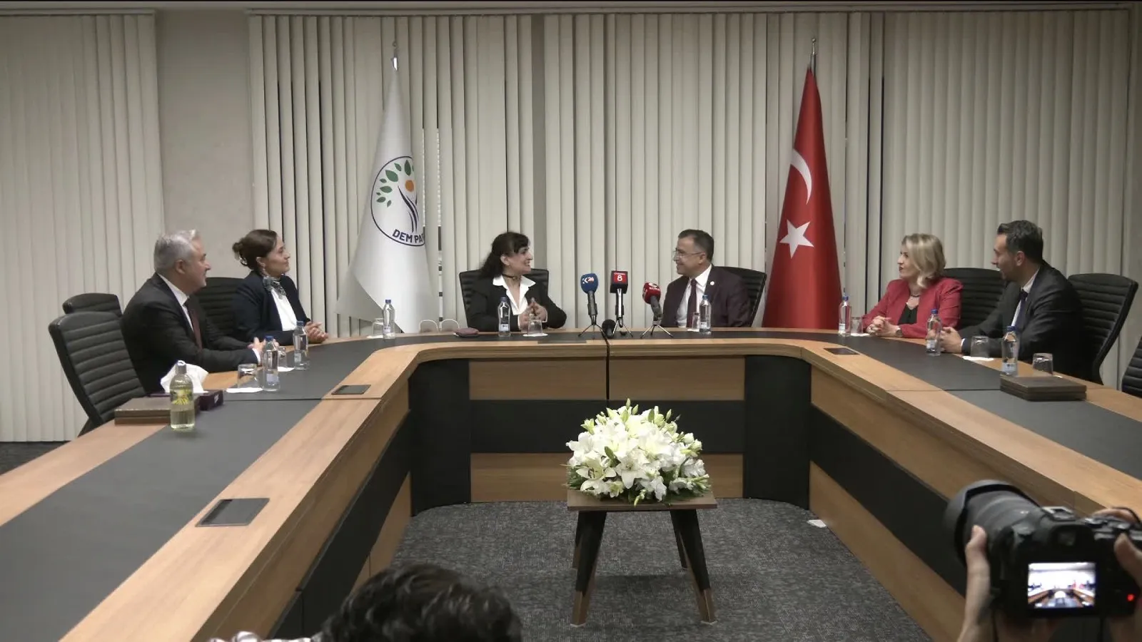 Gelecek Partisi ve DEM Parti heyeti bayramlaştı: Süreç için üstümüze ...