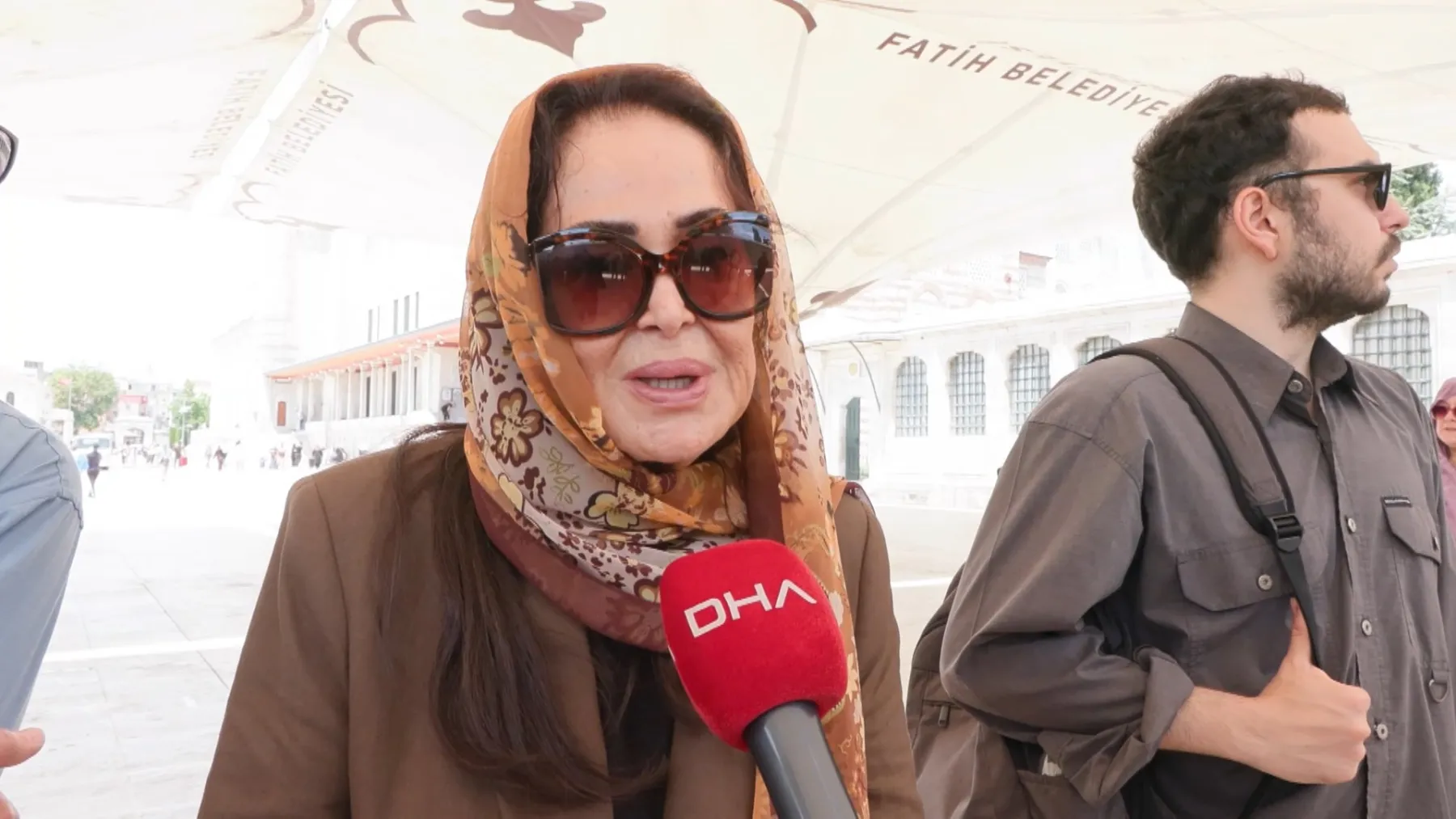 'Panter Emel' olarak bilinen oyuncu Emel Yıldız son yolculuğuna uğurlandı